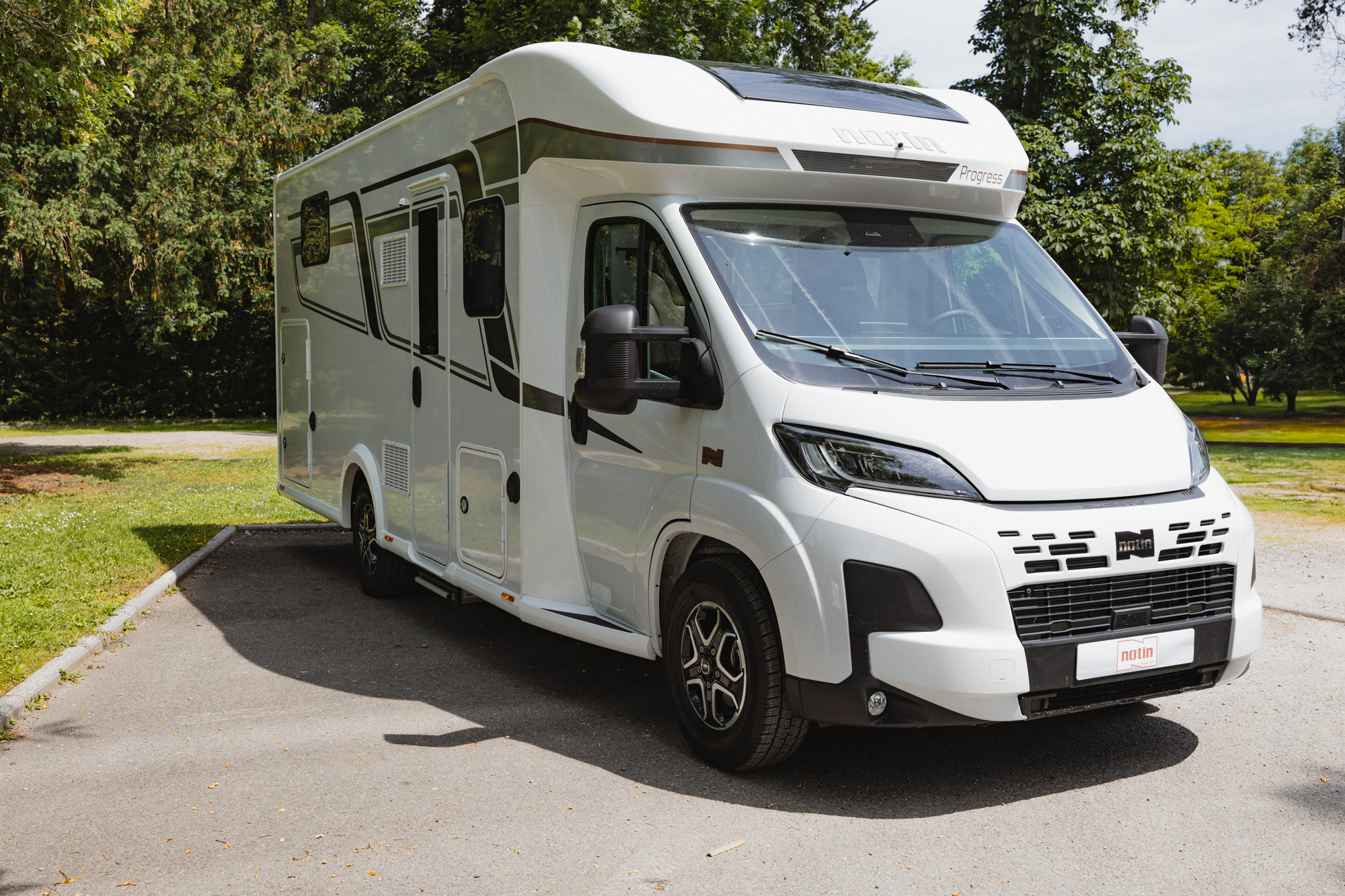 ALMERIA CF - EXT FACE AVD - MD - 2 - Notin