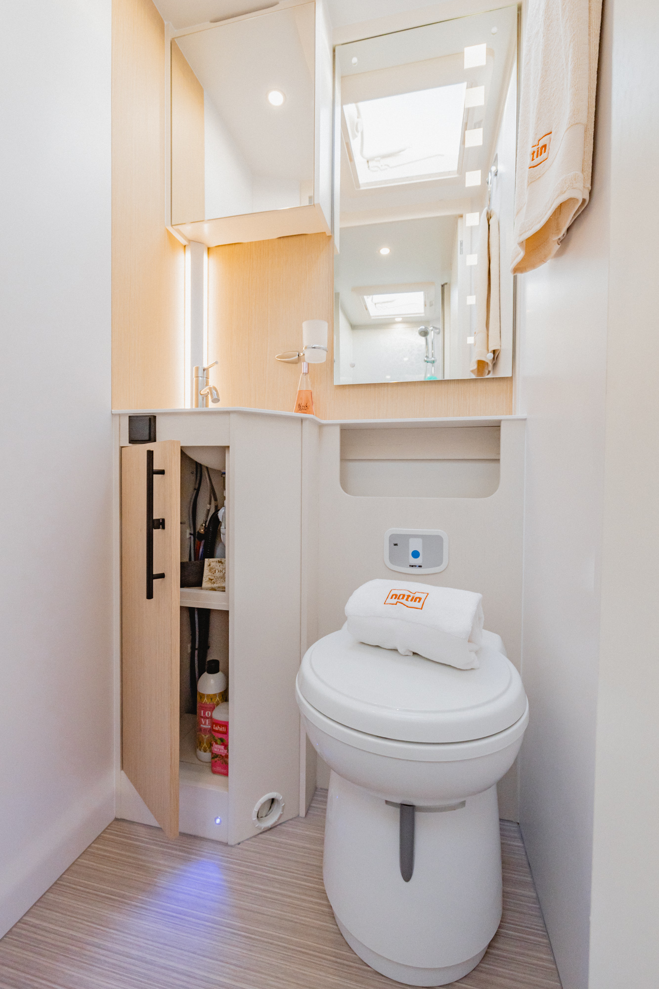 00079 - Victoria - MD - Notin